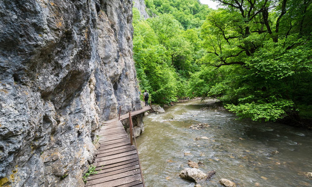 Activități în aer liber și aventuri în Cheile Vârghișului